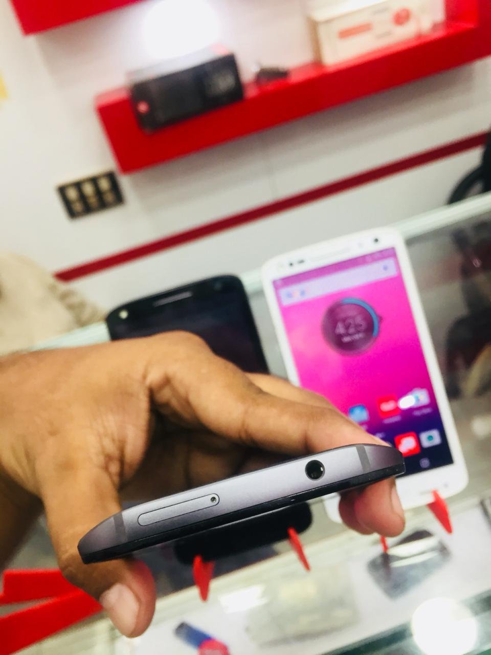 Motorola Droid Turbo 2 3GB - 32GB - 4G Supported PTA Approved - StarCity.pk