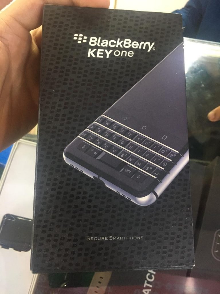 Blackberry Keyone - 3GB - 32GB QWERTY Keypad Android 8.0 - Minor White ...