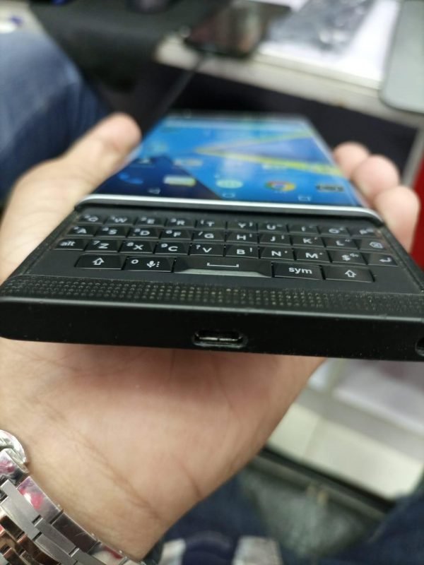 Blackberry Priv - Touch and Type ( Slider keyboard ) Android 6.0 3GB ...