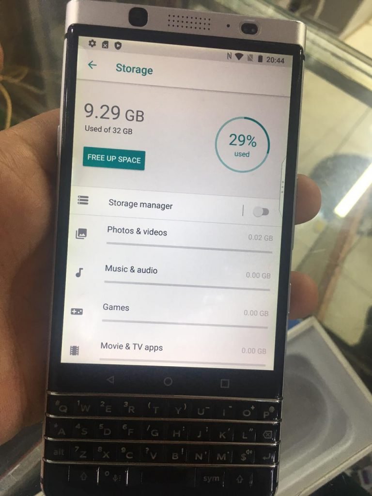 Blackberry Keyone - 3GB - 32GB QWERTY Keypad Android 8.0 - Minor White ...