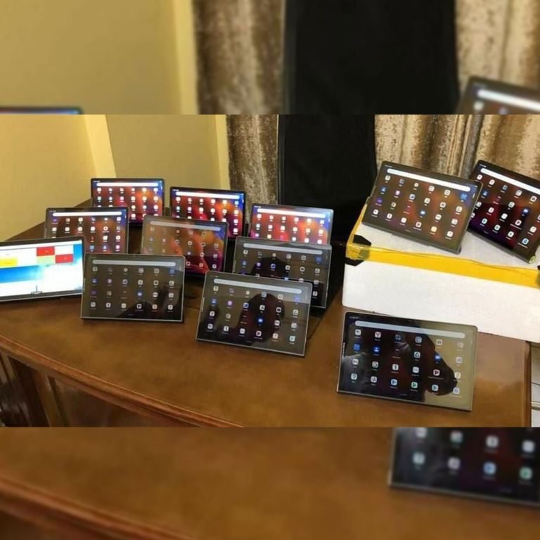 Lenovo | Yoga Tab 11 2021 | 128GB Storage | 4GB RAM | 8MP Camera | 11.0 ...