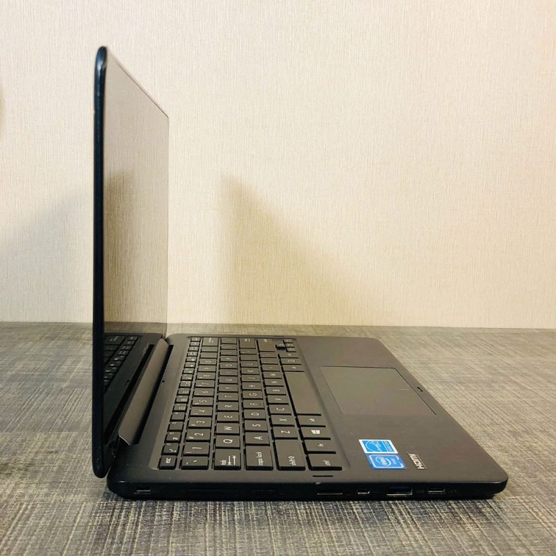 Asus | Transformer Book Flip TP200SA Laptop | 64GB SSD | 4GB RAM | 1.6 ...